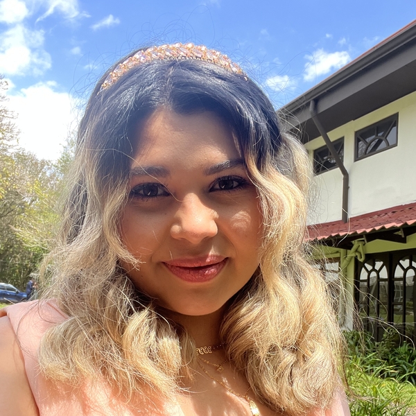 Shirleny - profesor de matemáticas - US$7/h