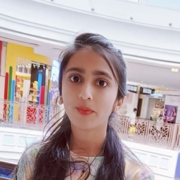 Arti Rajput - Maths tutor - 2£/h