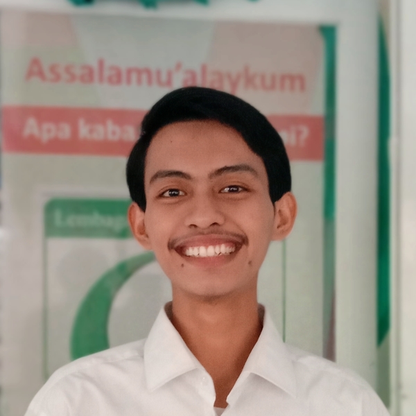 Rifqi : Mahasiswa program studi fisika murni di Universitas Negeri ...