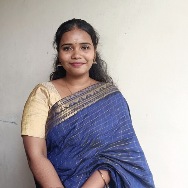 Subhiksha - English tutor - 9£/h