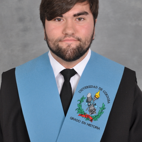 VÍCTOR - profesor de historia - US$12/h