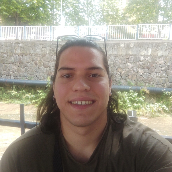 Metehan - Yüzme öğretmeni - 200 TL/saat