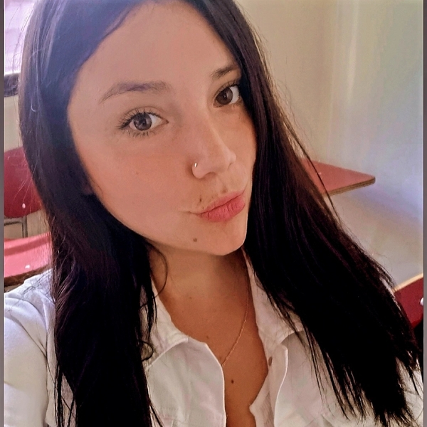 Macarena - Profe de lengua castellana y literatura - 8€/h