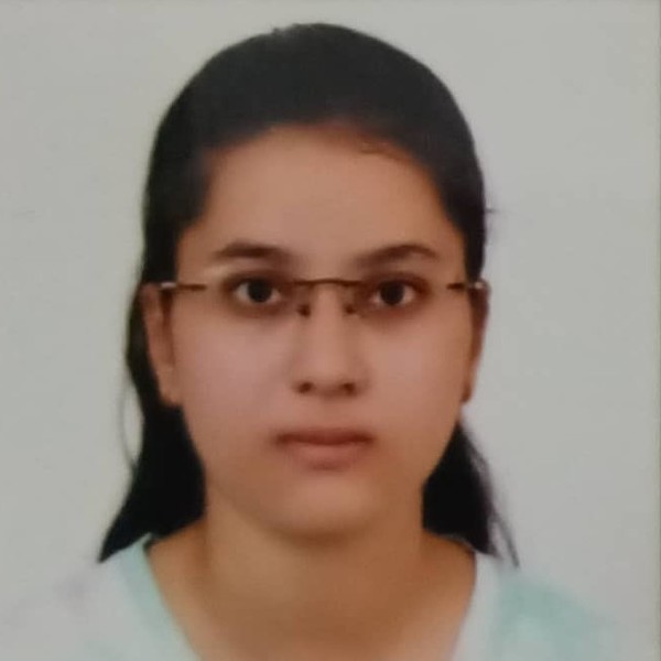 Revati - Maths teacher in Mumbai - ₹400/h