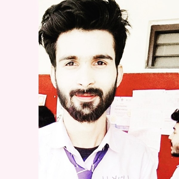 Abhishek kumar - Maths tutor - 3£/h