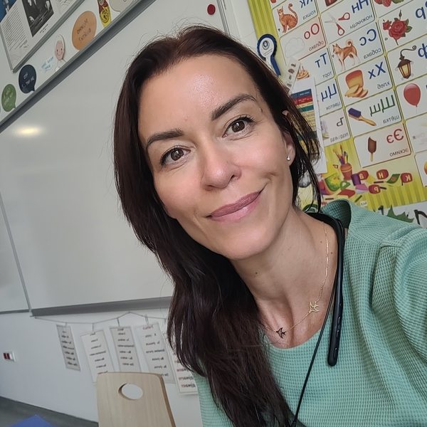 Maria - Rusça öğretmeni - 300 TL/saat