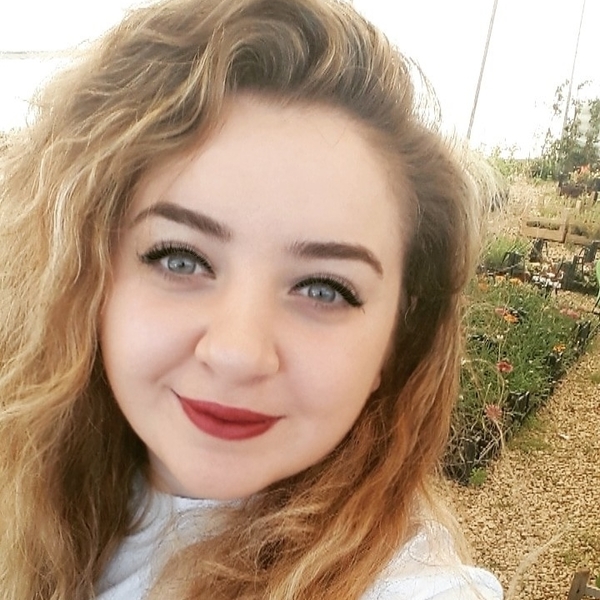 Leyla - Sosyal medya öğretmeni Ankara konumunda - 150 TL/saat