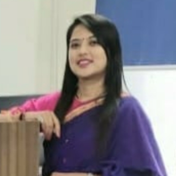 Monali - Maths tutor - 11£/h