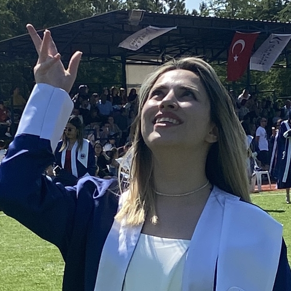 Aysegül - Matematik öğretmeni Sandıklı konumunda - 85 TL/saat