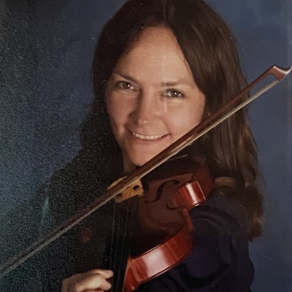 Kirsi - Opettaja viulu paikassa Oulu - 40€/h