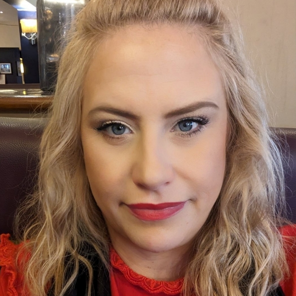 Jane - English tutor - 280$/h