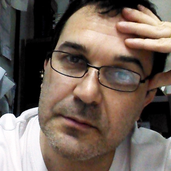 Hugo - Profesor comunicación en San Nicolás de los Arroyos - $6500/h