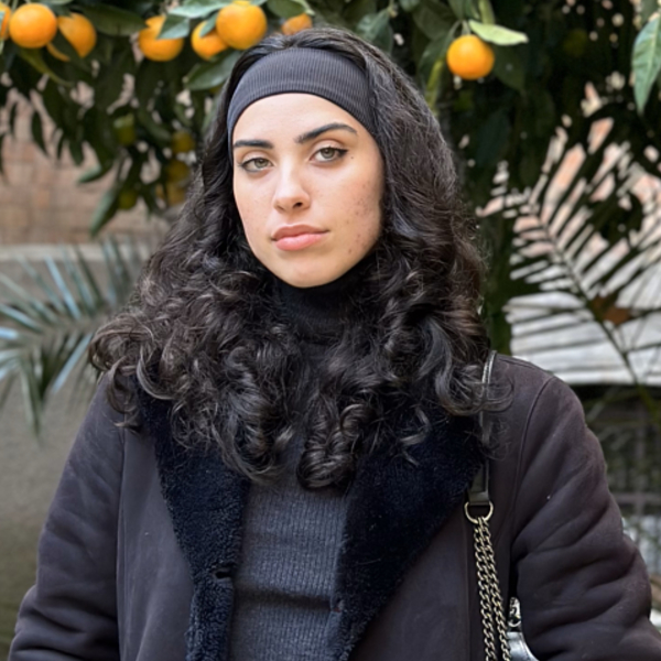 Sara - London, : Former linguistics teacher, tutoring with a focus on ...