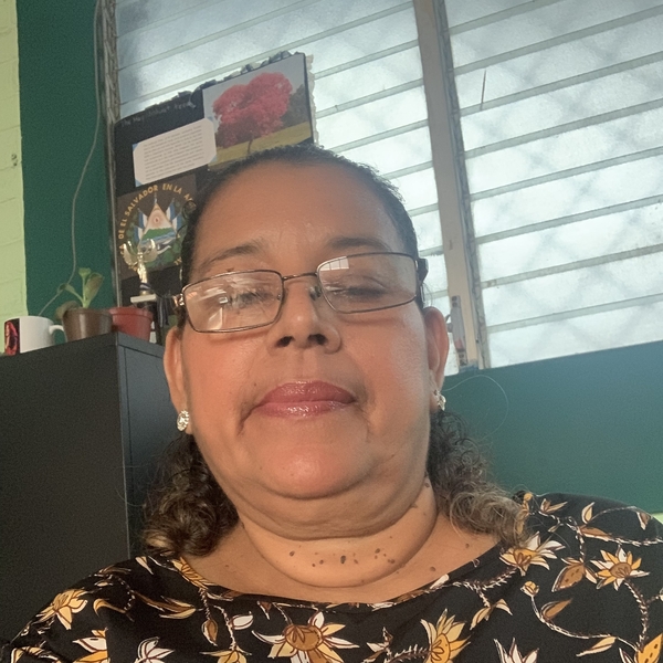 Maria - Dallas,Texas : Ingeniera civil y maestra con 32 años de ...