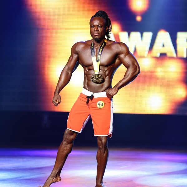 ANGE - Chêne-Bourg, : 3 X CHAMPION DU MONDE de bodybuilding catégorie ...