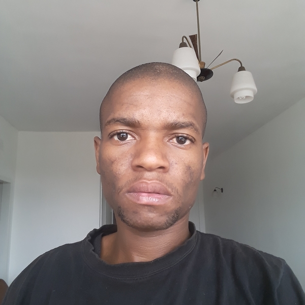 Sphelele - Basic computer tutor - $26/h