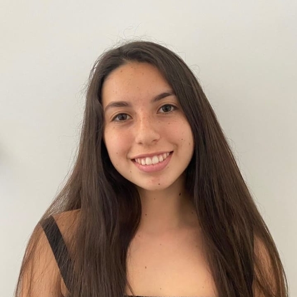 Fernanda Antonia - Profe de matemáticas - $34557/h