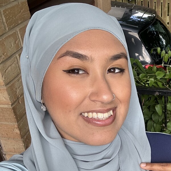 Ruwayda - Glasgow, : Hello! I am a recent graduate from Glasgow ...