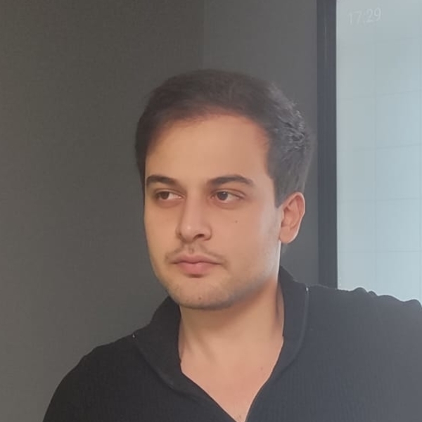 Emin Can - İngilizce öğretmeni - 250 TL/saat