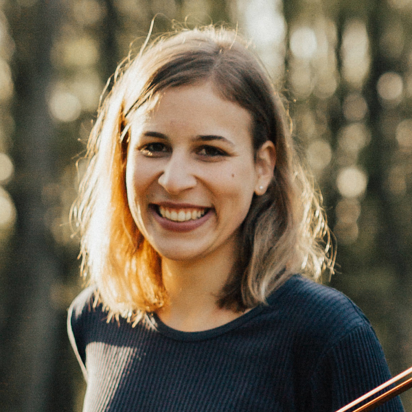 Marianne - Pucking: Professionell ausgebildete Geigerin und ...