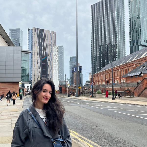 Houda - Computer programming teacher - ₹1260/h