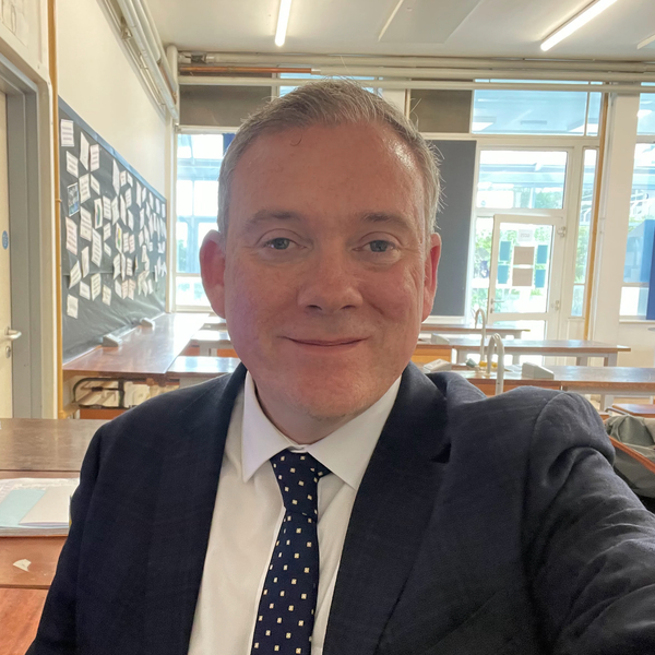 John - Maths tutor - 1167$/h - 2 reviews