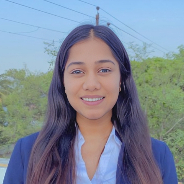 Kiara - Computer programming tutor - 492$/h