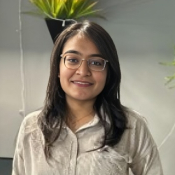 Disha - Economics teacher - ₹2255/h