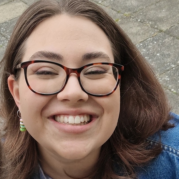 Beth - Photography teacher - ₹1062/h