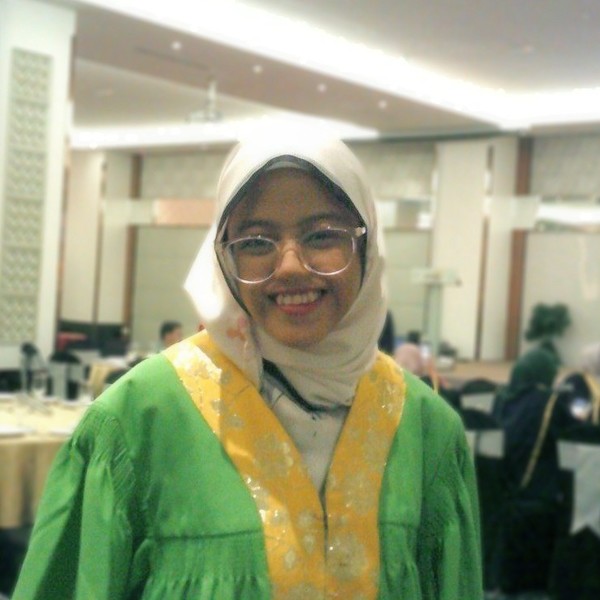 Nurin - English tutor - RM40/h