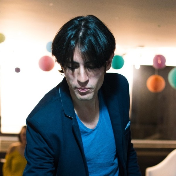 Adrian - Web development teacher - R672/h - 22 reviews - 9 students accompanied