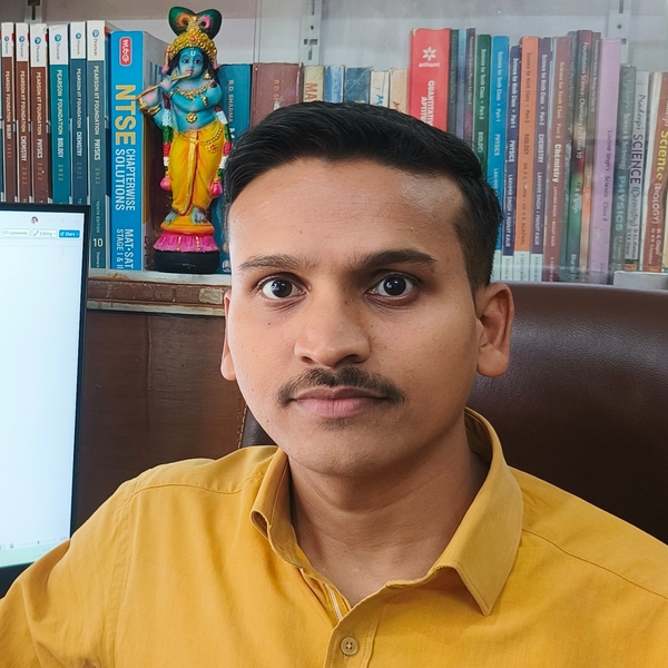 Satish - English tutor - 1£/h - 28 reviews