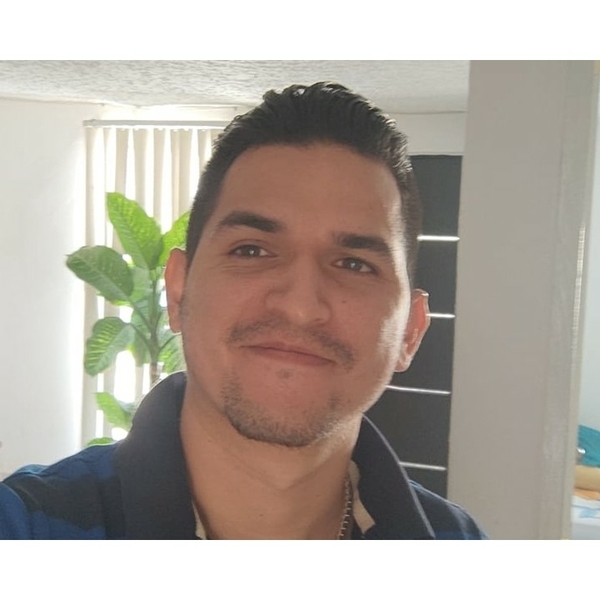 Jonathan - Profesor de química en Irapuato - $100/h