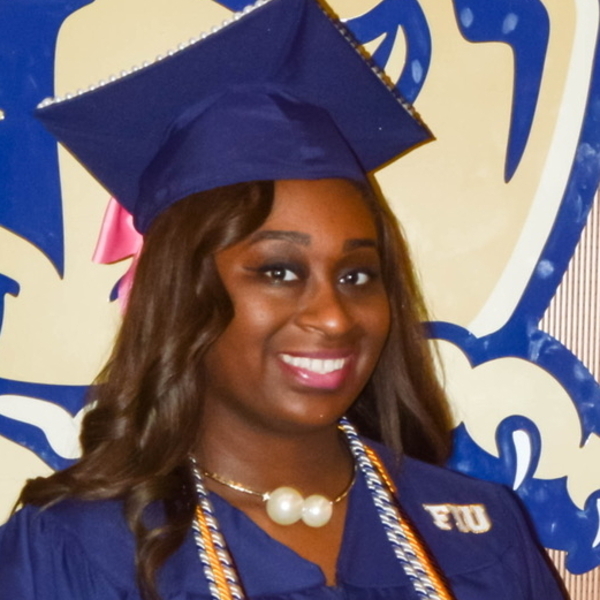 Vee - English tutor - RM72/h