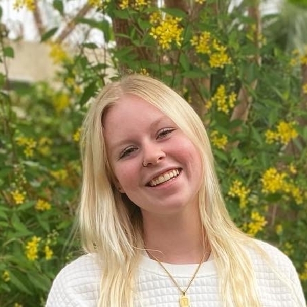 Hannah - Swimming tutor - $41/h