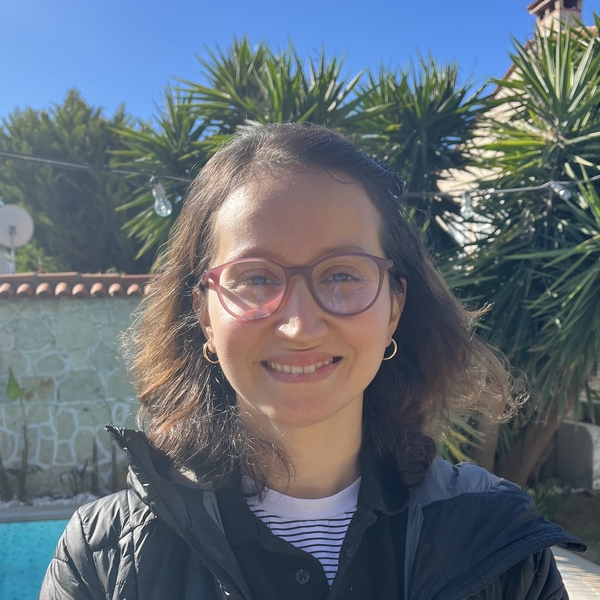 Nur - Yabancılar için Türkçe öğretmeni - 500 TL/saat