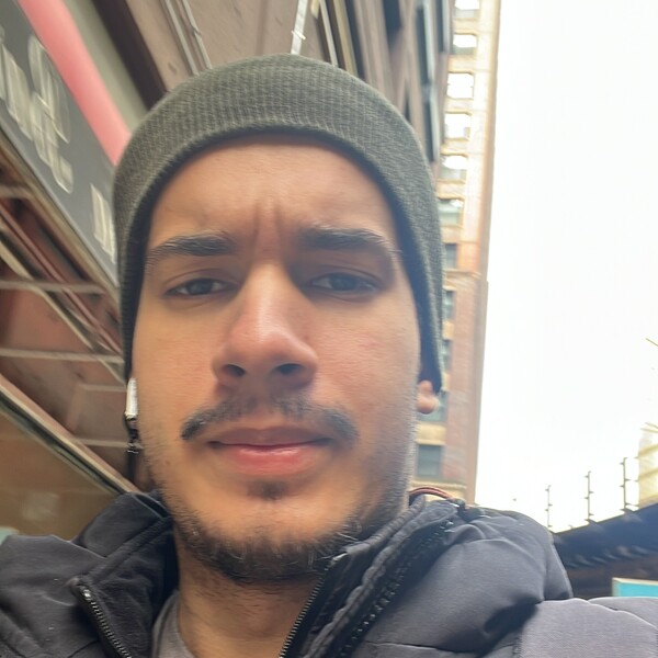 Luis - Spanish tutor - 19£/h