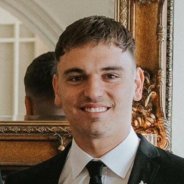 Christopher - Maths tutor in Taylors Lakes - $60/h - 3 reviews