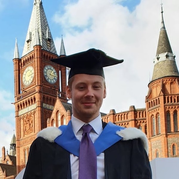 Oliver - Computer programming tutor in Bexleyheath - 30£/h - 2 reviews Oliver - Computer programming tutor in Bexleyheath - 30£/h - 2 reviews