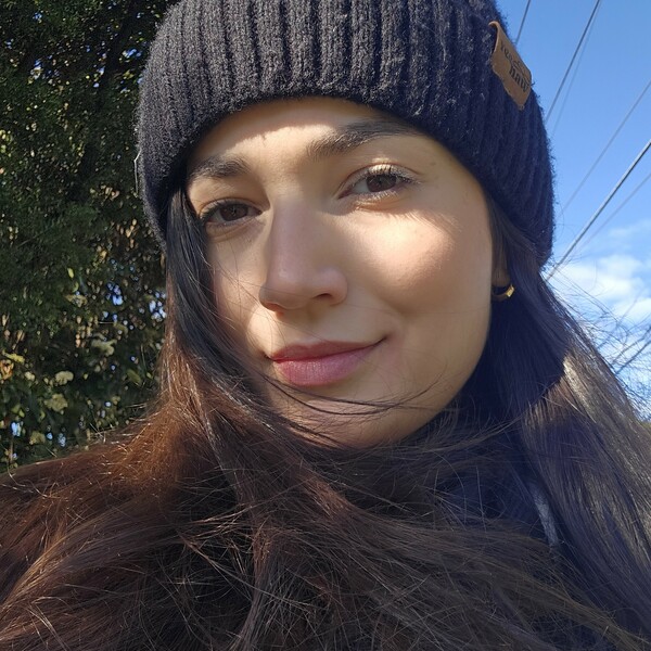 Celine - French teacher - ₹1281/h