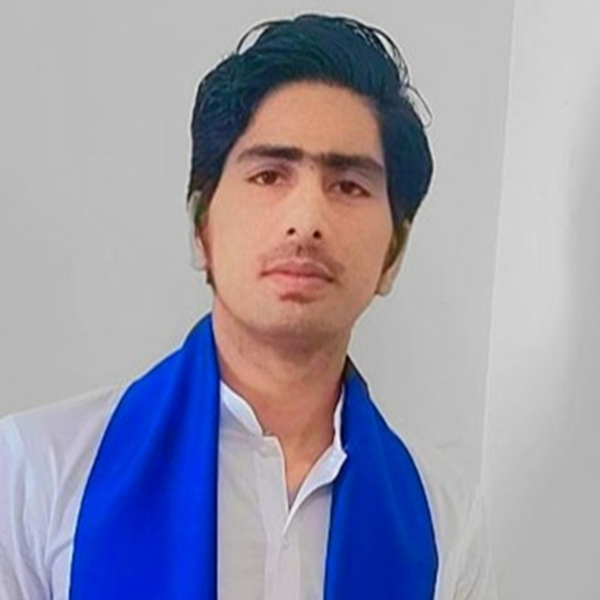 Ravi Singh - Physics teacher - R898/h