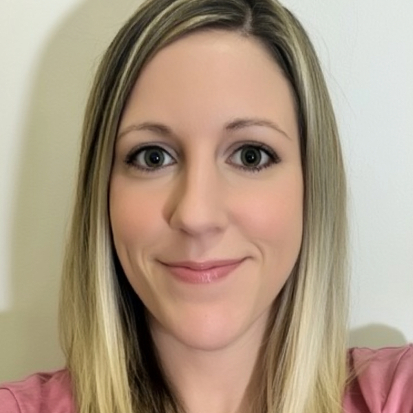 Zoe - Guitar tutor - 28£/h