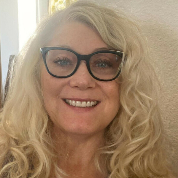 Gillian - Singing teacher - 76£/h