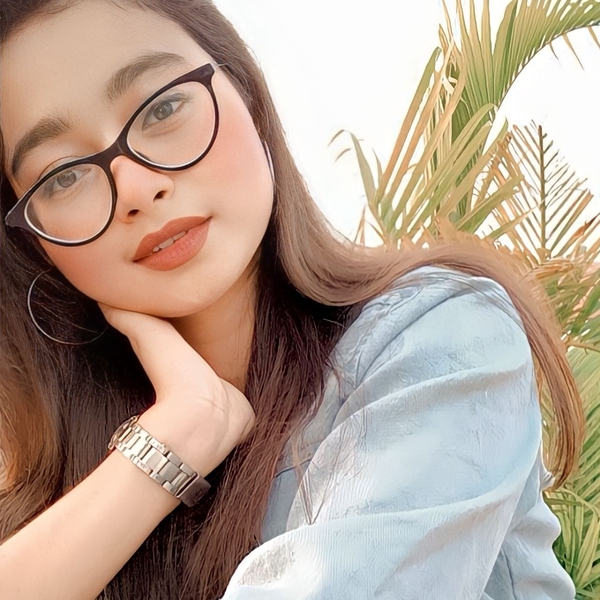 Insha - Accounting teacher in Allahabad - ₹800/h