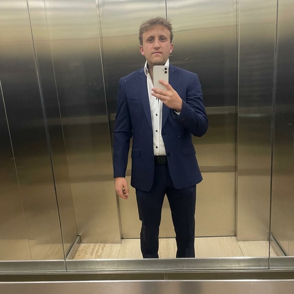 Alejandro - Profesor de historia - $17790/h