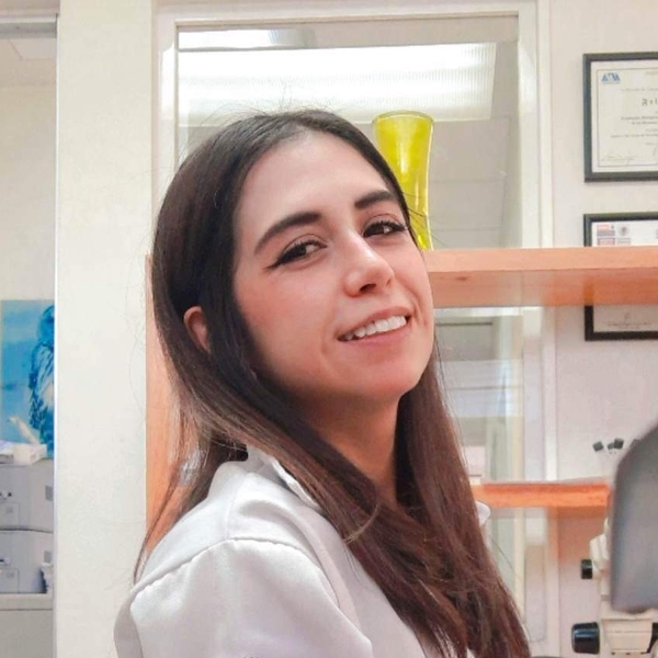 Ana Fernanda - Profesor de biología - $7153/h