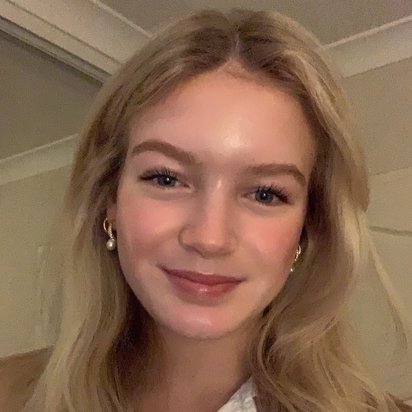 Ruby - English tutor in Caringbah - $25/h