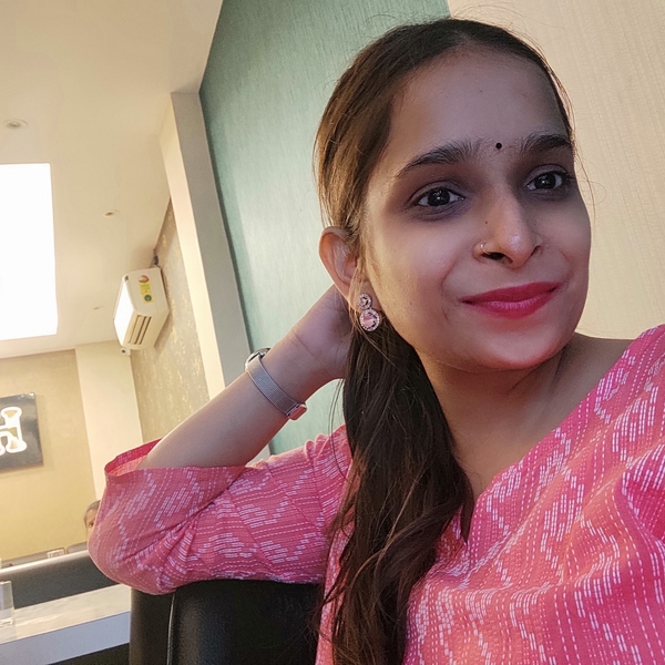 Surbhi - Trigonometry teacher in Jalaun - ₹1000/h