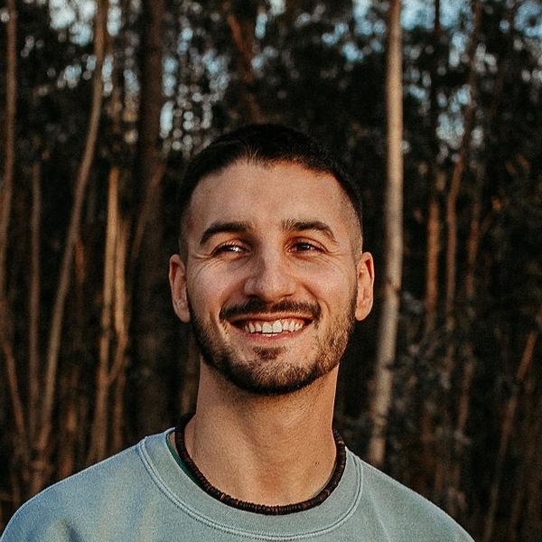 Hugo - Prof de yoga à Paris - 35€/h - 5 avis - 1 élèves accompagnés