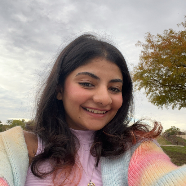 Shivani - Maths teacher - R194/h